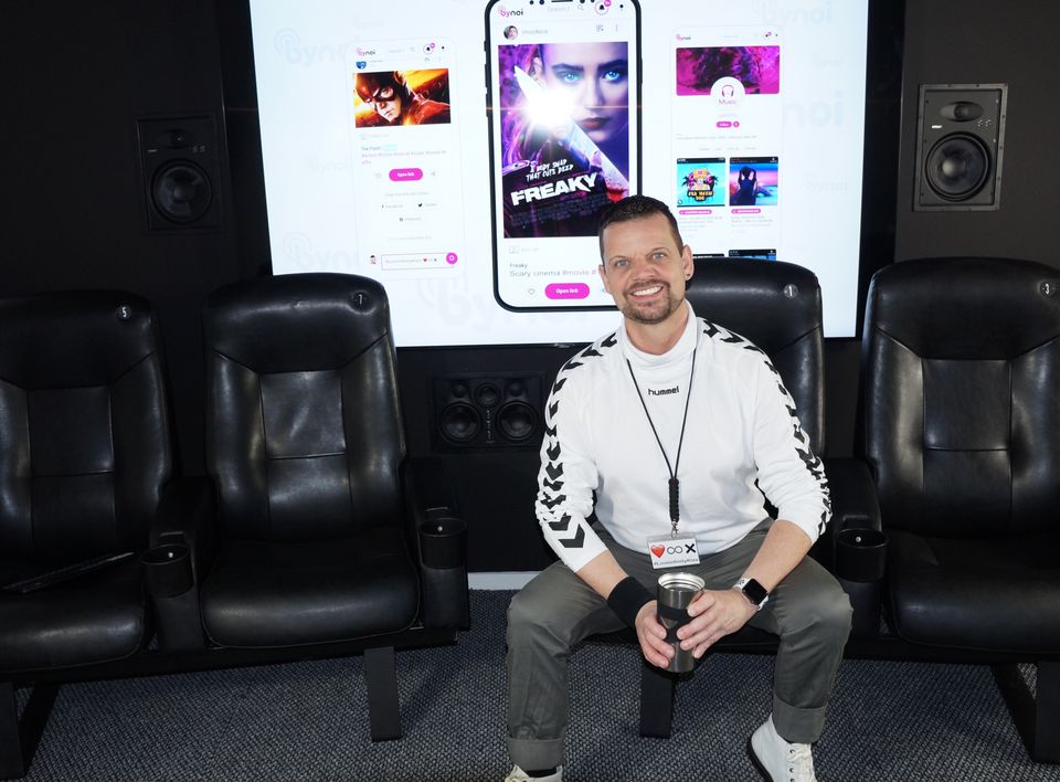 Pirater stjal hans musik: Nu har dansk musiker startet nyt socialt ...