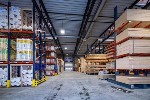 STARK åbner Grønlands største byggecenter i Nuuk | STARK