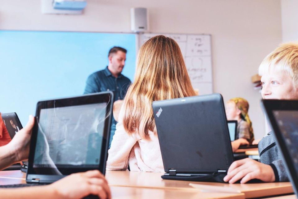 Friskole: Vi vinder nye elever på digital undervisning | JDM A/S