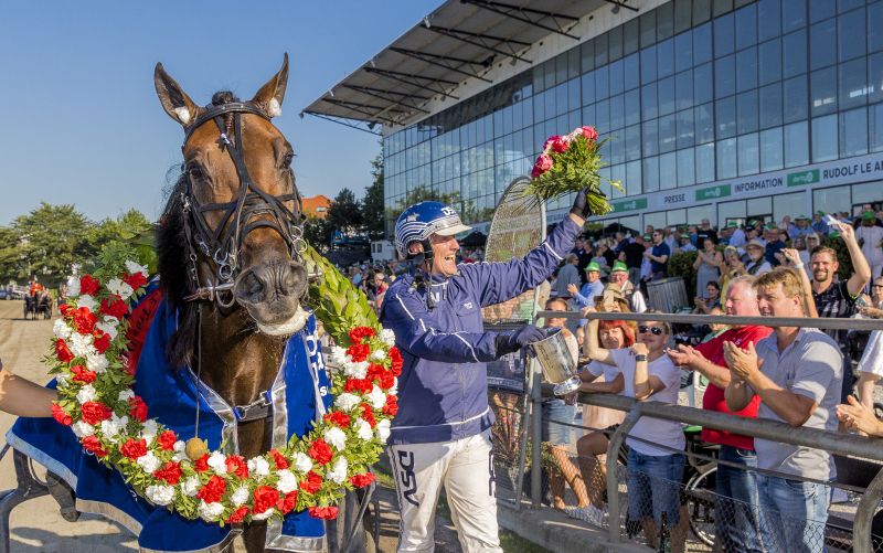 Dansk Trav Derby 2019 afgjort i en tæt duel - Dumbo fra Aalborg vinder ...
