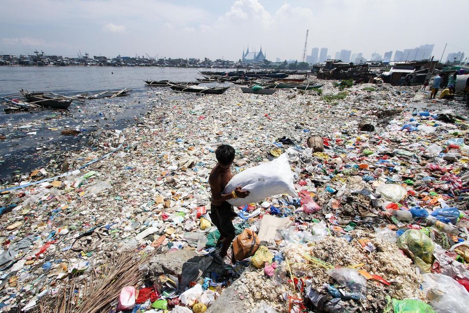 Kemikalier fra plastik truer planetens stabilitet | Plastic Change