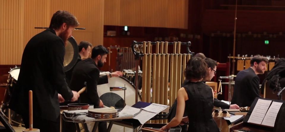 Stort slagtøjsmøde med sjældent opførte amerikanske værker | Naxos ...