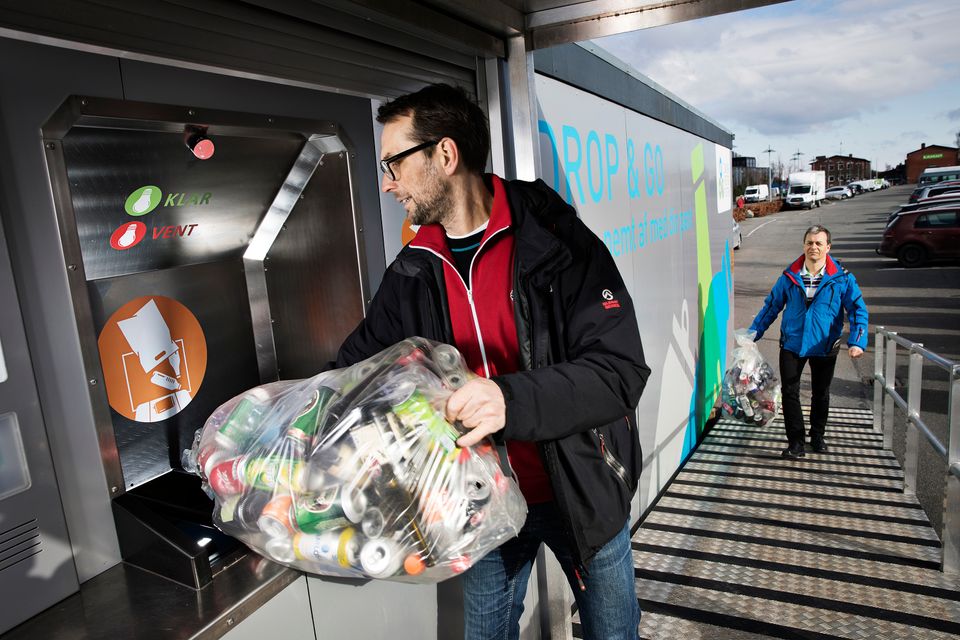 Her bliver det tre gange så hurtigt at aflevere pant | Dansk Retursystem