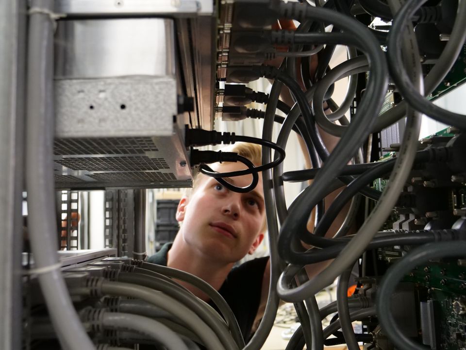 Fra opfinderdrøm til EuroSkills: David fra Herning finpudser sine evner ...