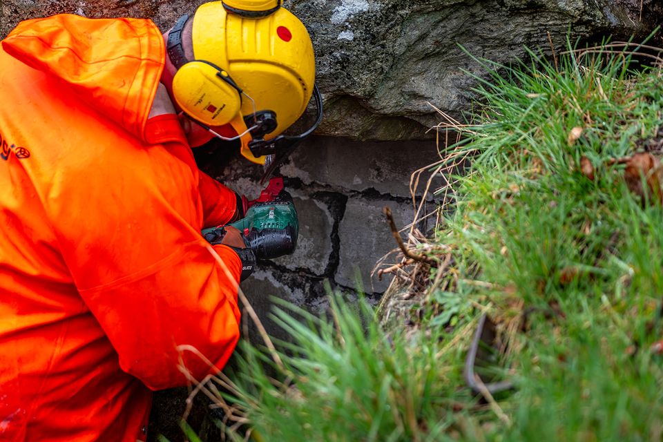 Restaureringen af Øm Jættestue er i gang | ROMU