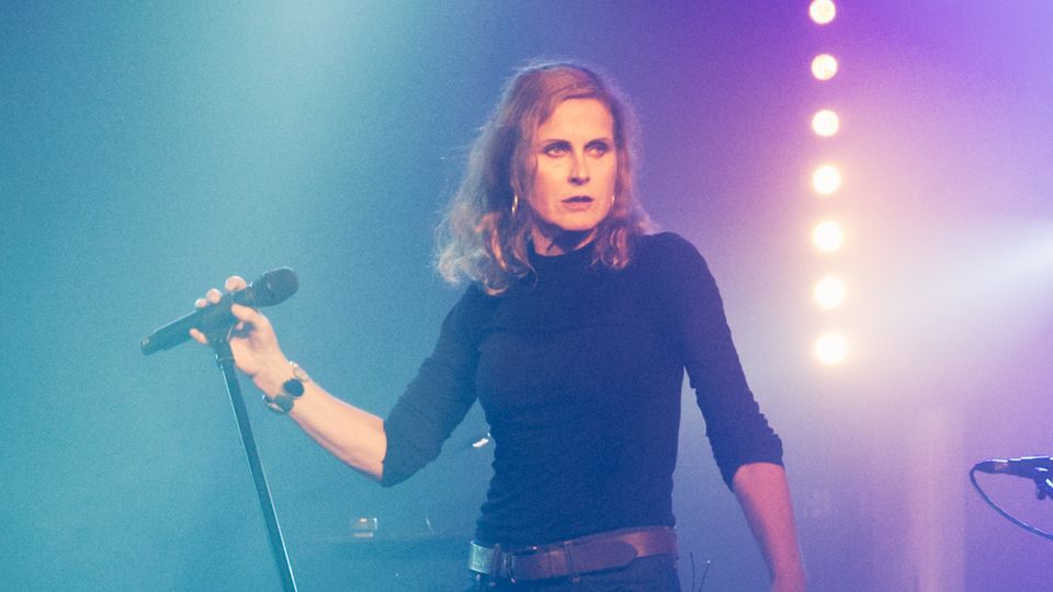 ALISON MOYET FEJRER 40-ÅRS JUBILÆUM SOM SOLOARTIST MED UDGIVELSEN AF ...