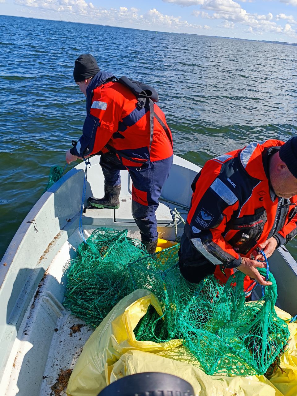 30 ulovlige fiskeredskaber konfiskeret ved Livø stenrev | Landbrugs- og ...
