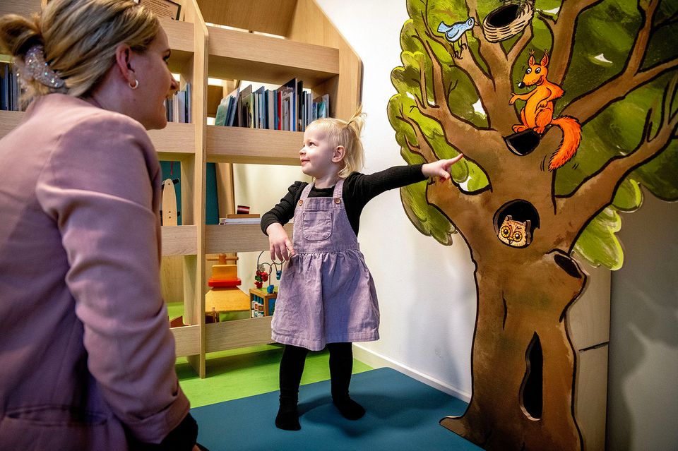 Et træ med hemmeligheder: Laura og mor Line faldt for idéen med ...