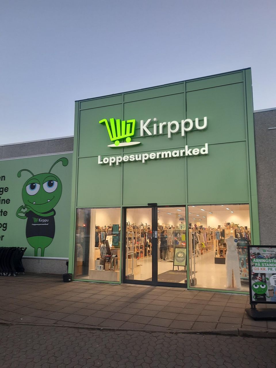Loppesupermarked fejrer sit første år i Fredericia | Kirppu ApS