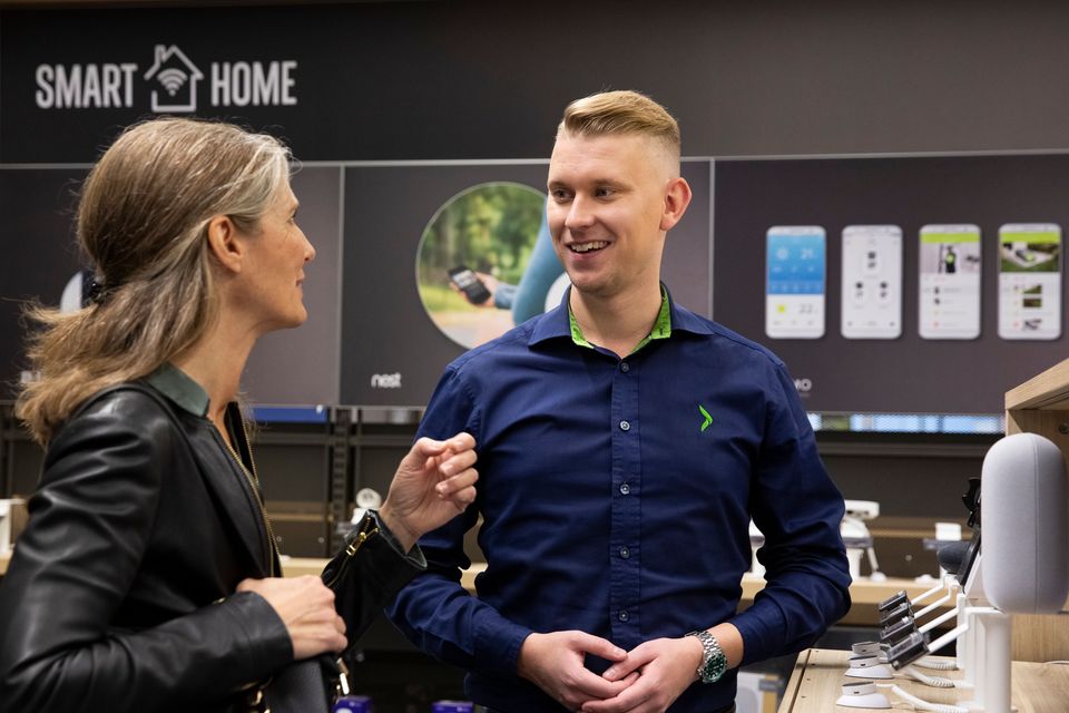 Elgiganten hjælper danskerne med tekniske udfordringer | Elgiganten A/S