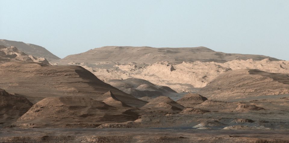 Organic material from Mars reveals the likely origin of life’s building ...