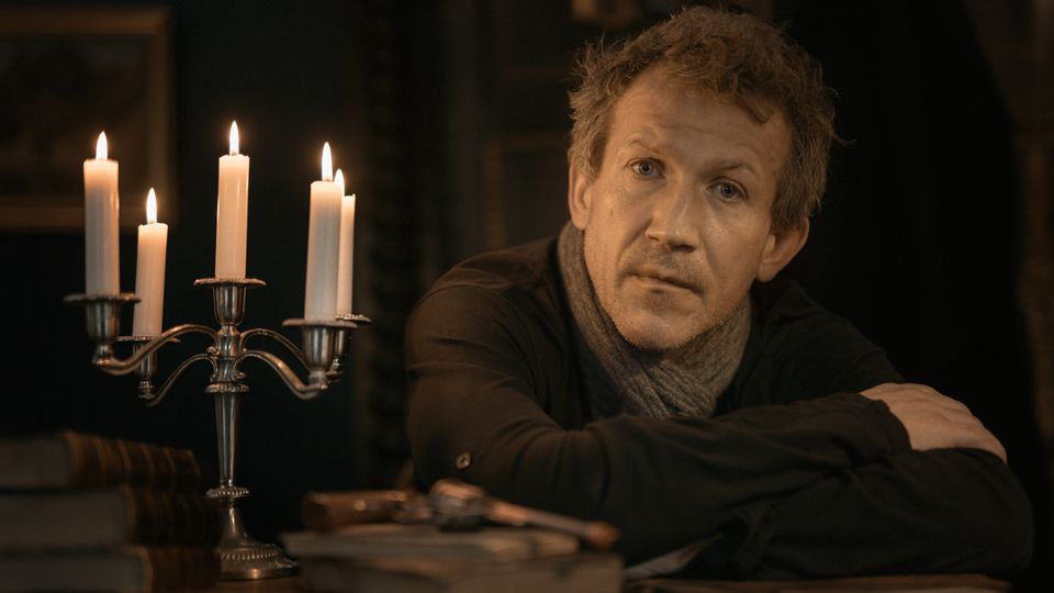 PÅ TURNÉ MED DOSTOJEVSKIJ | Teater - Oplevelser til eftertanke