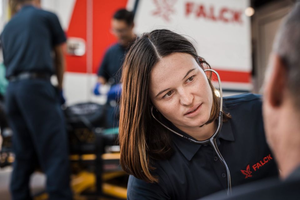 Falck investerer og fastholder indtjeningen | Falck