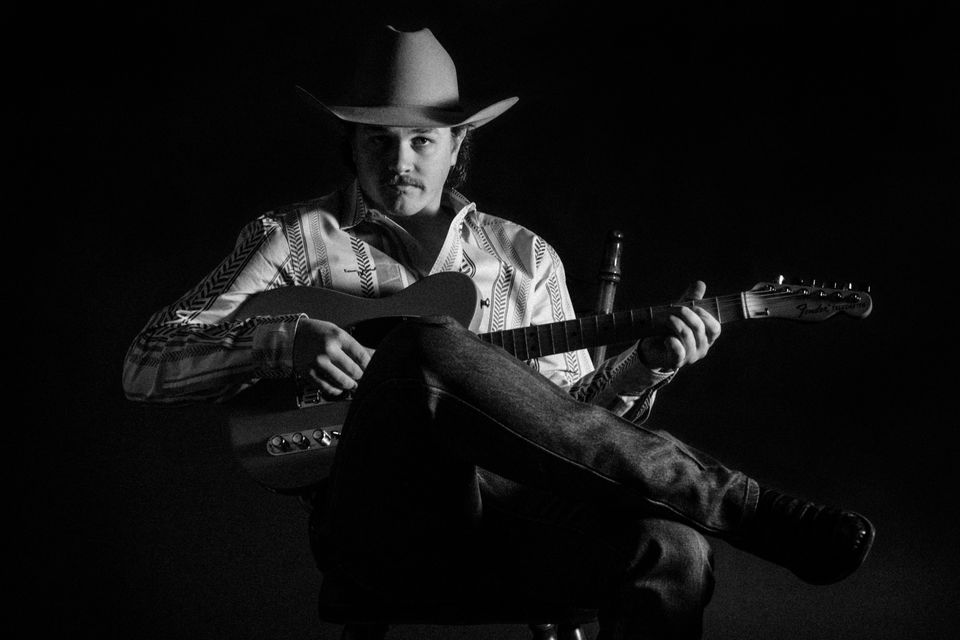 Zach Top – En af countrymusikkens mest lovende stemmer kommer til ...