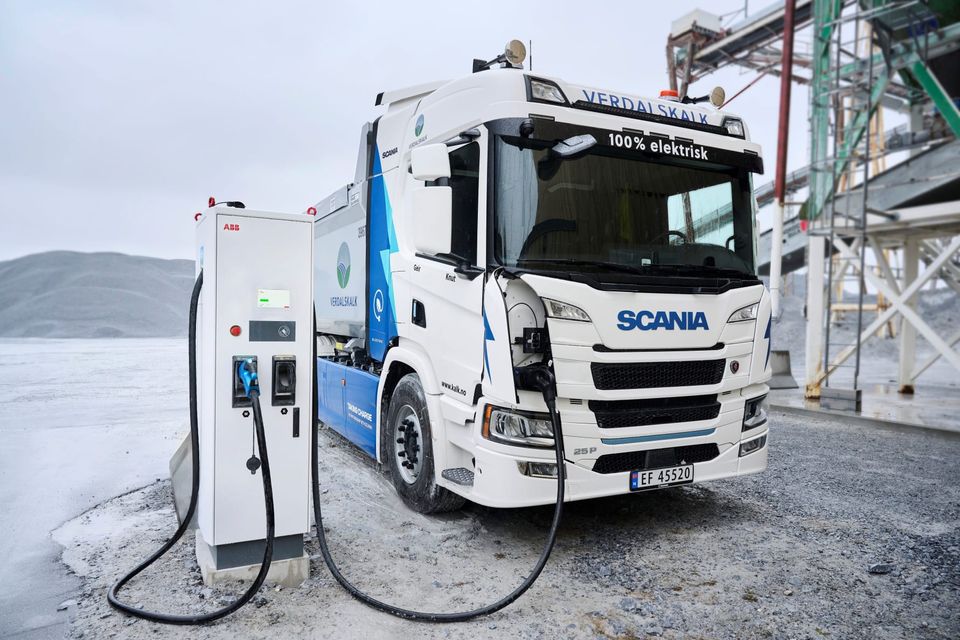 ABB E-mobility skal levere elbils lader-løsninger til Scania globalt ...
