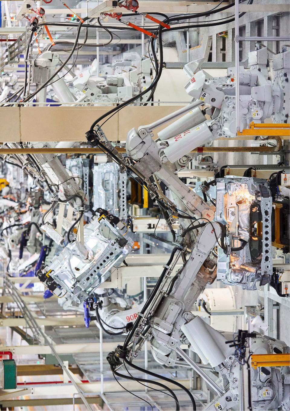 Record 4 Million Robots on Factory Floors Worldwide | The International ...