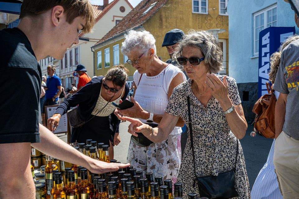 Sol over Gudhjem 2025: Danmarks gastronomiske folkefest bliver endnu ...