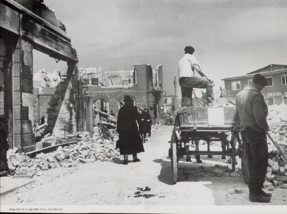 80 ÅR EFTER BOMBARDEMENTET AF RØNNE OG NEXØ: | Forlaget Zofus